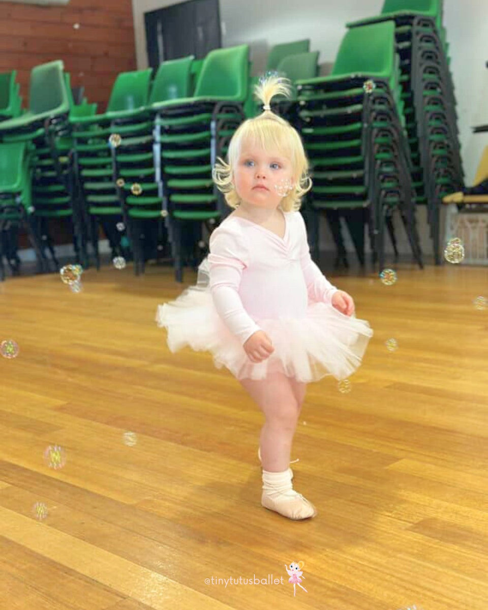 What to Wear to Your First Ballet Class (And What to Expect) – Tiny Tutus